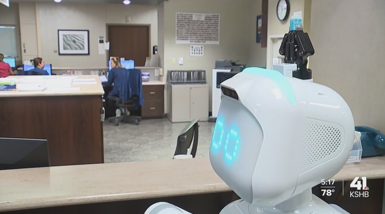 Kshb Saint Lukes Health System In Kansas City Adds Robots To Hospital